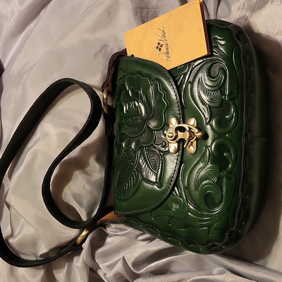 Patricia Nash | Bags | Patricia Nash Micaela Soft Green Rosetool | Poshmark